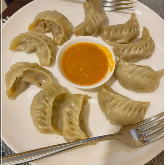 Steamed Chicken Momos – Lucky Halal